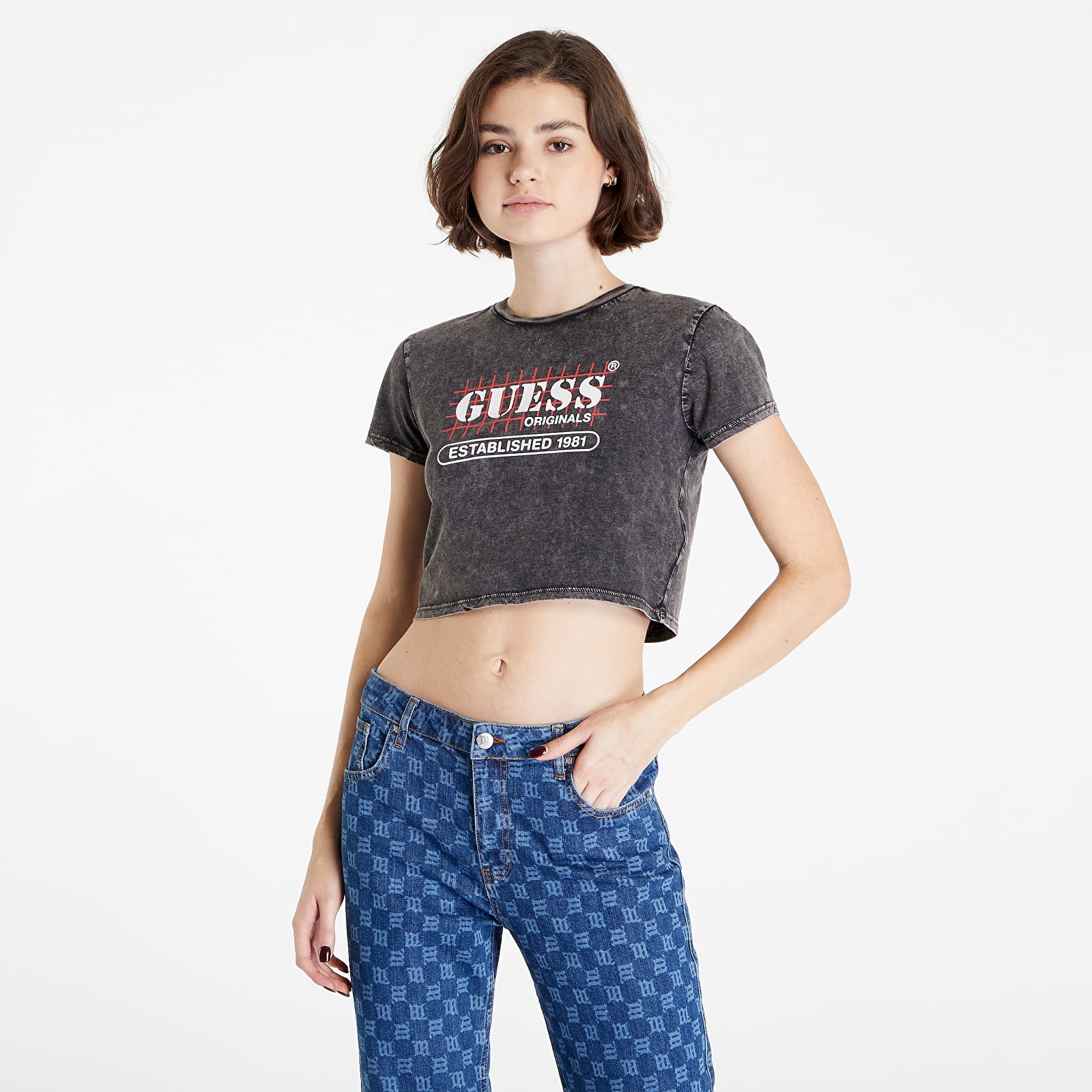 Trička GUESS Raelyn Grid Crop Baby Tee Grey | Queens 💚