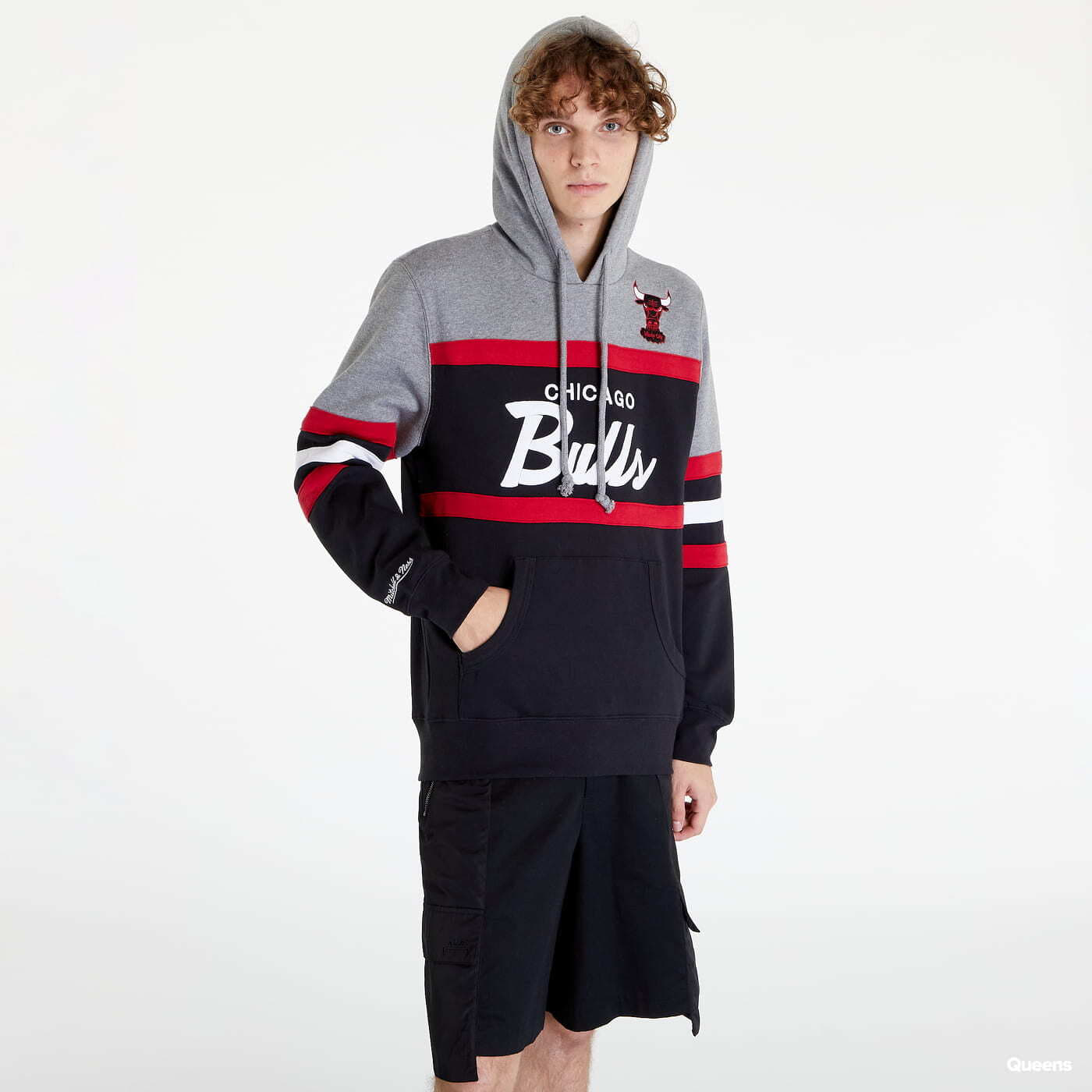 Mitchell & Ness Head Coach Hoodie Chicago Bulls Black/ Grey | Queens