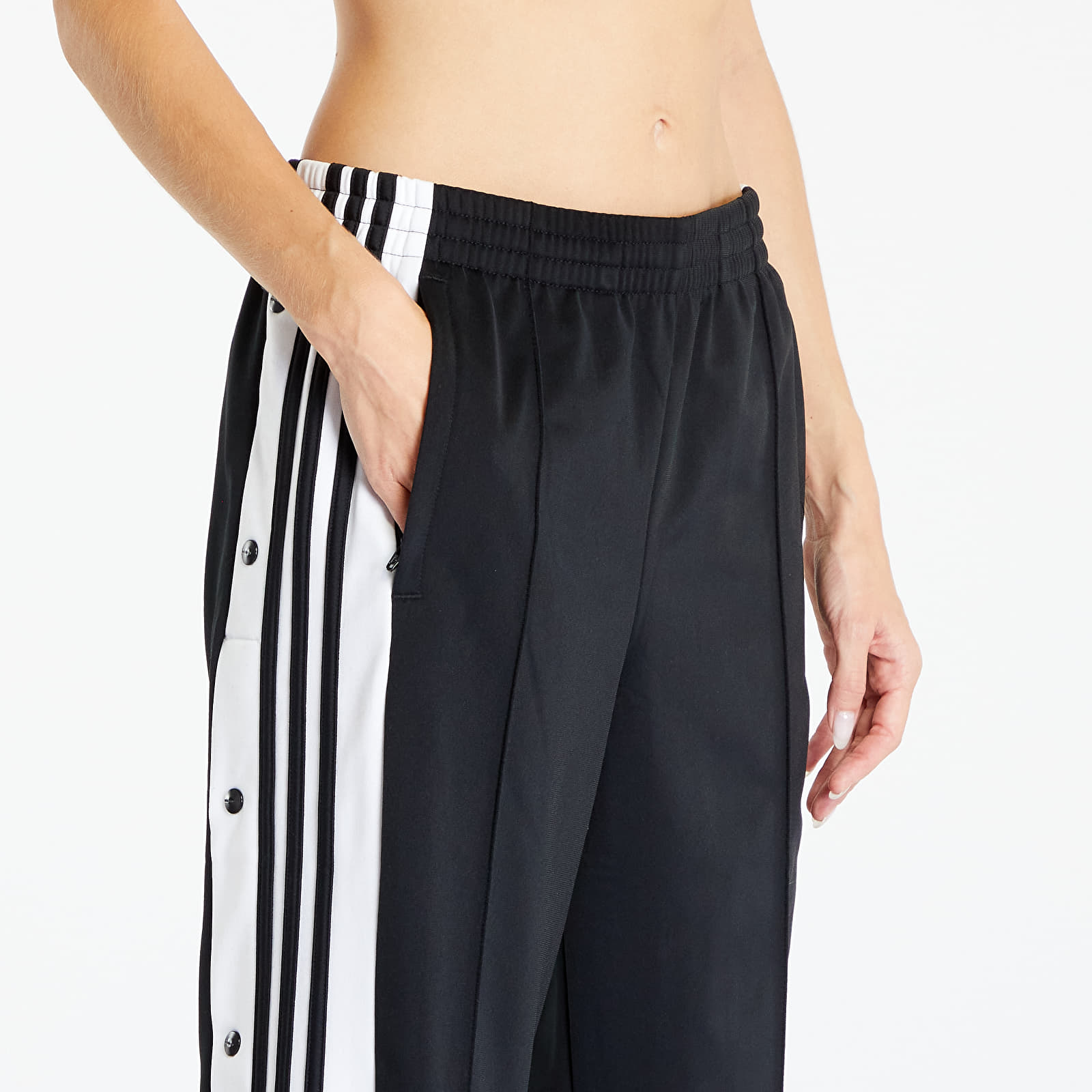 Women's Clothing adidas Originals Adicolor Classics Adibreak Black | Queens