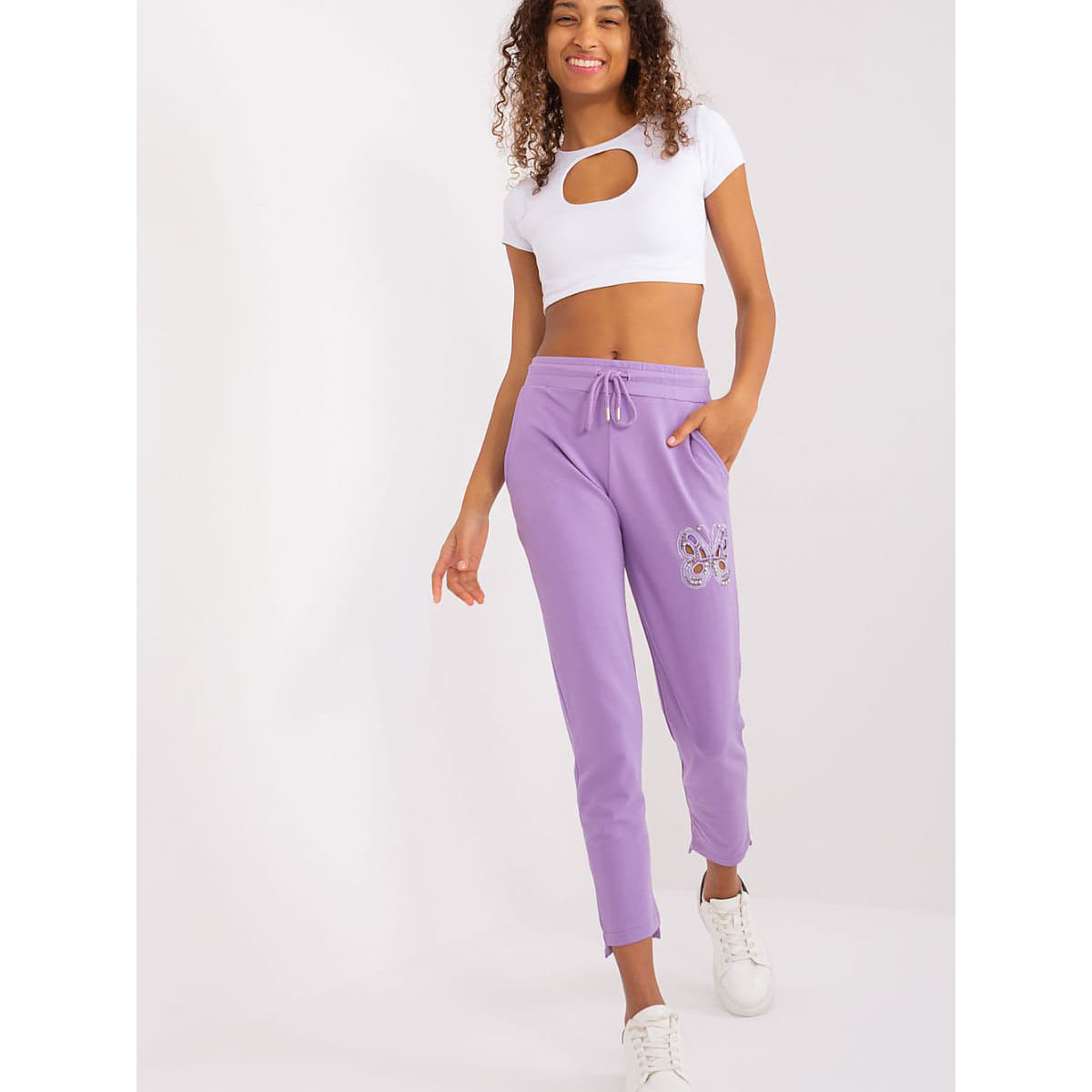 Relevance model 191218 Purple | Queens