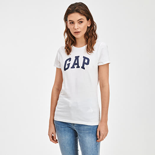 Gap t shirts store