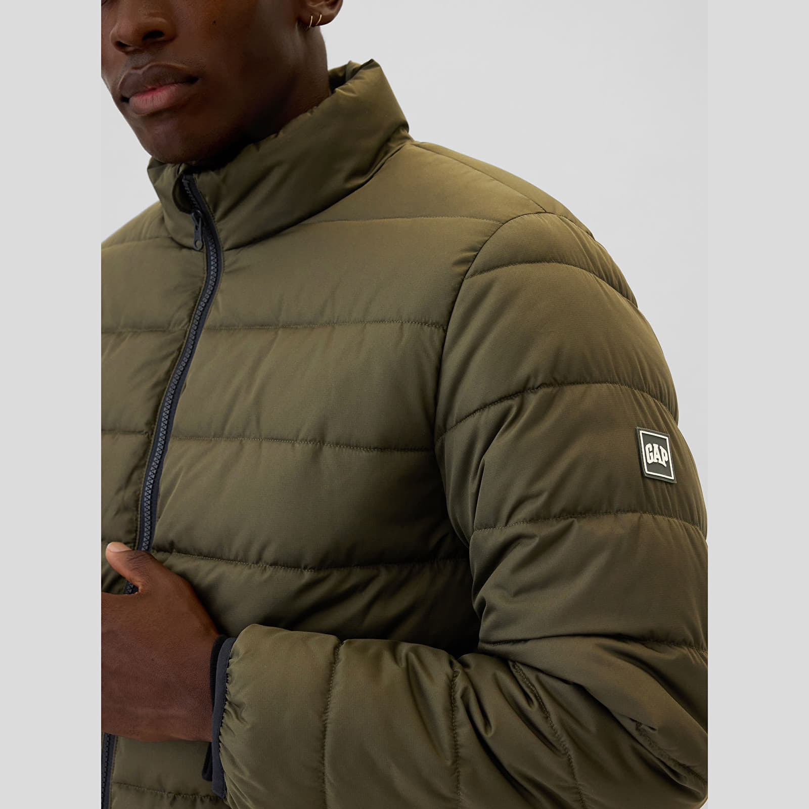 GAP Logo Puffer Jacket Olive Night | Queens
